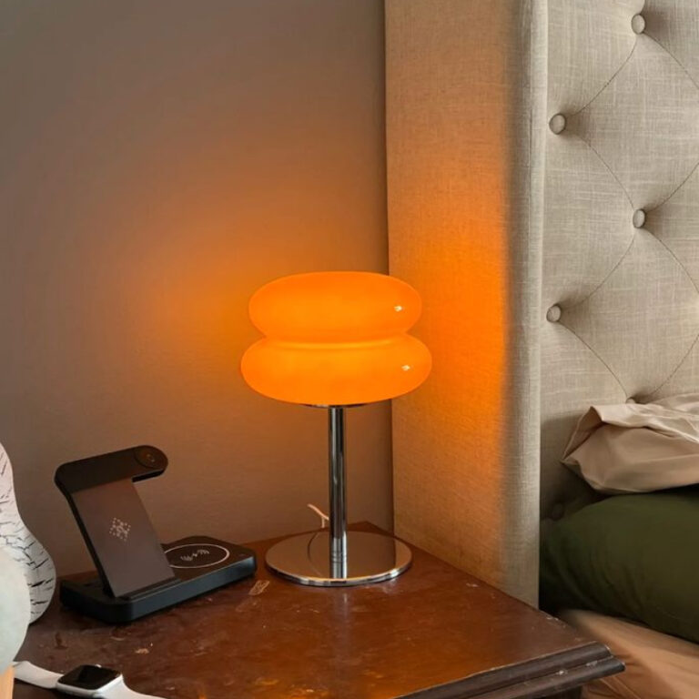 Lampe de bureau orange de style champignon et moderne - Luminaire Design