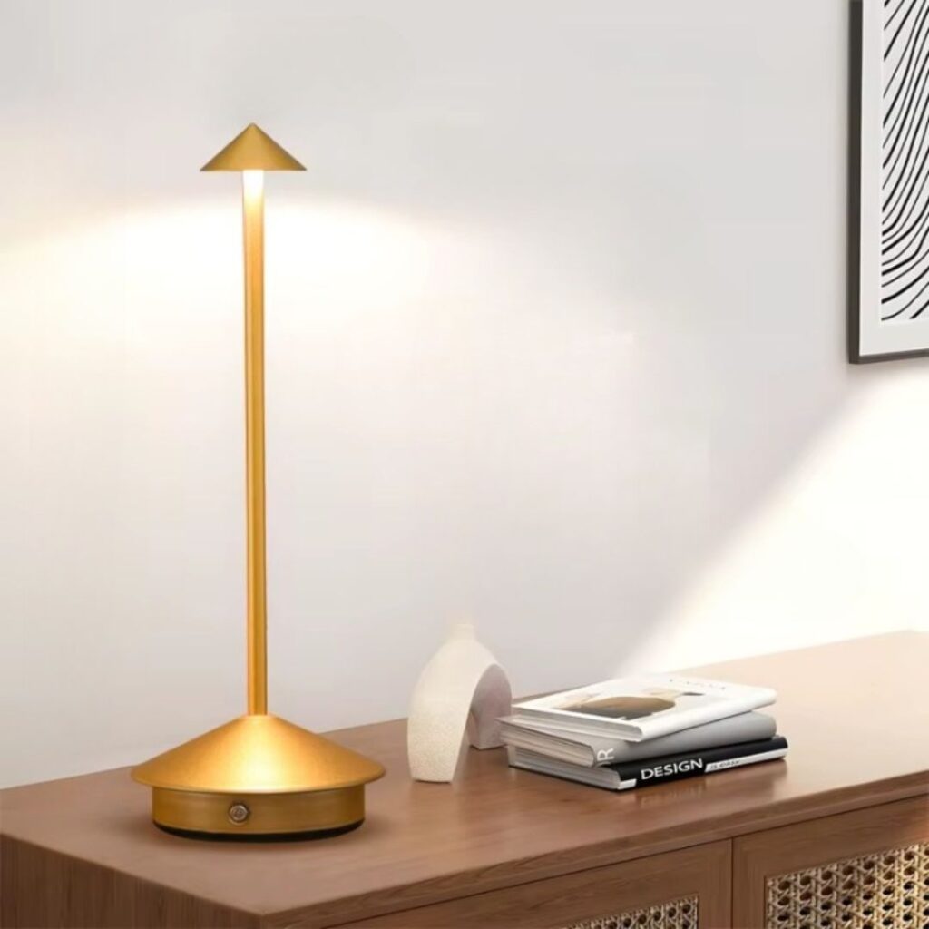 Lampe de table rechargeable style minimaliste moderne - Luminaire Design